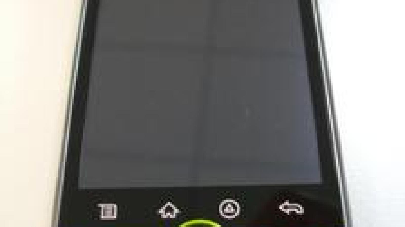 Orange Boston, un androphone commercialisé par l'opérateur historique