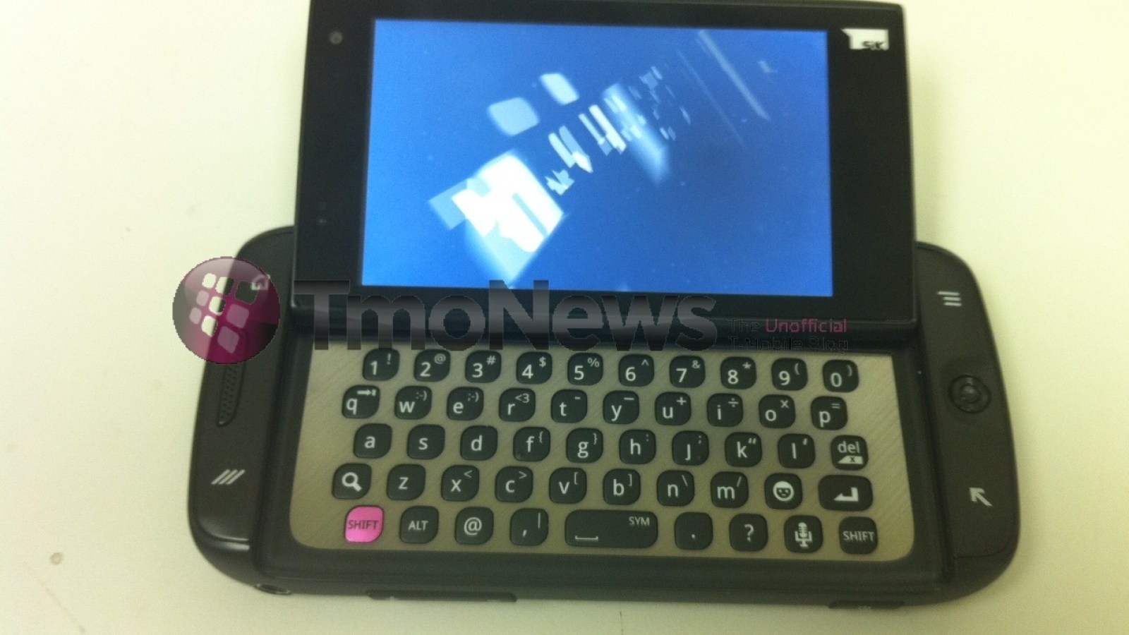 T-Mobile : Plusieurs photos du Sidekick 4G sous Android — Frandroid