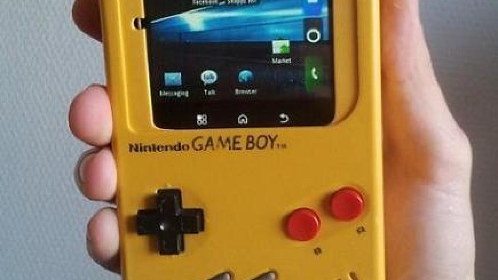Motorola Flipout : transformez-le en Game Boy — Frandroid
