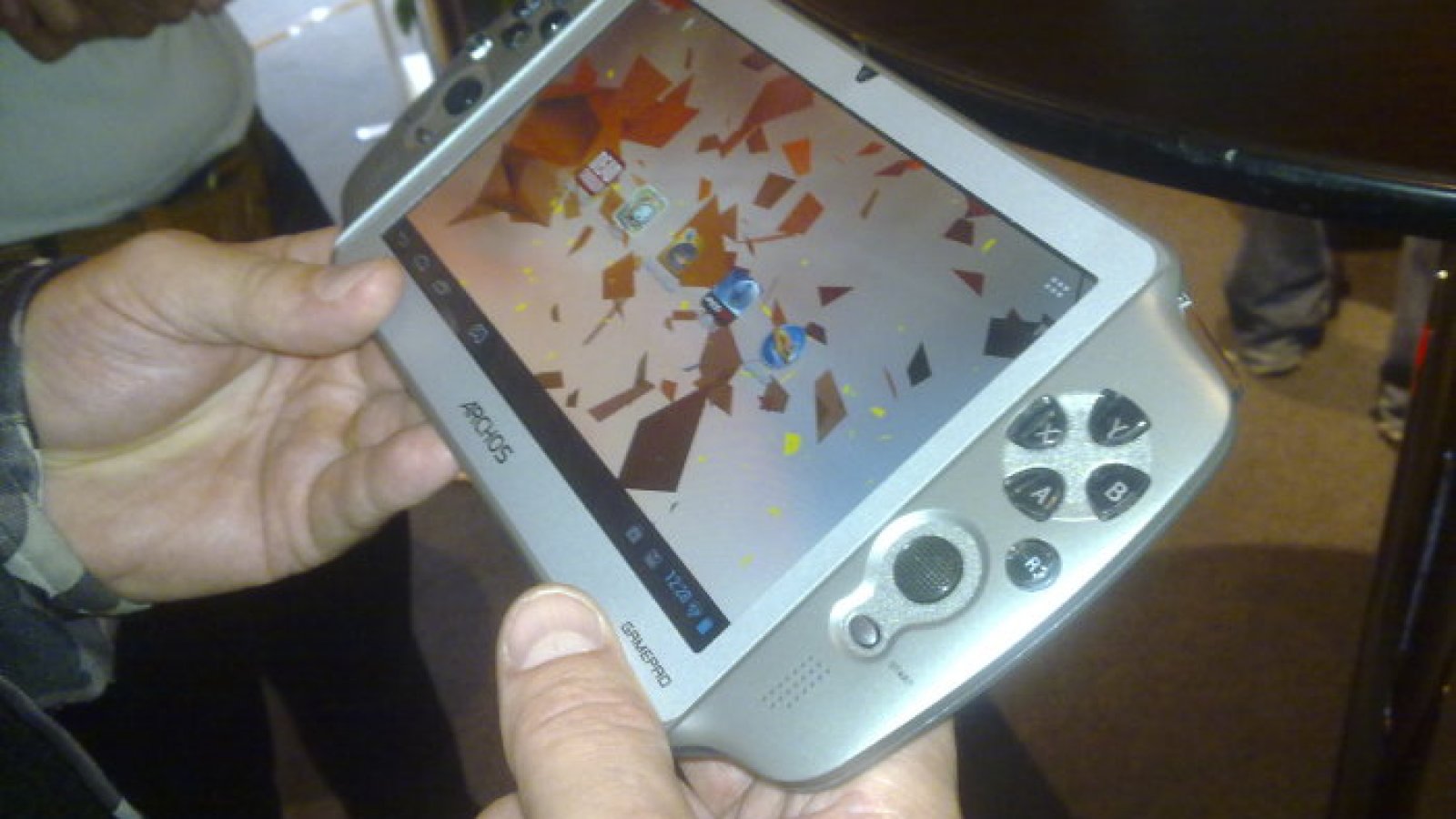 Plus de détails sur l'Archos GamePad, une console Android à 150 euros