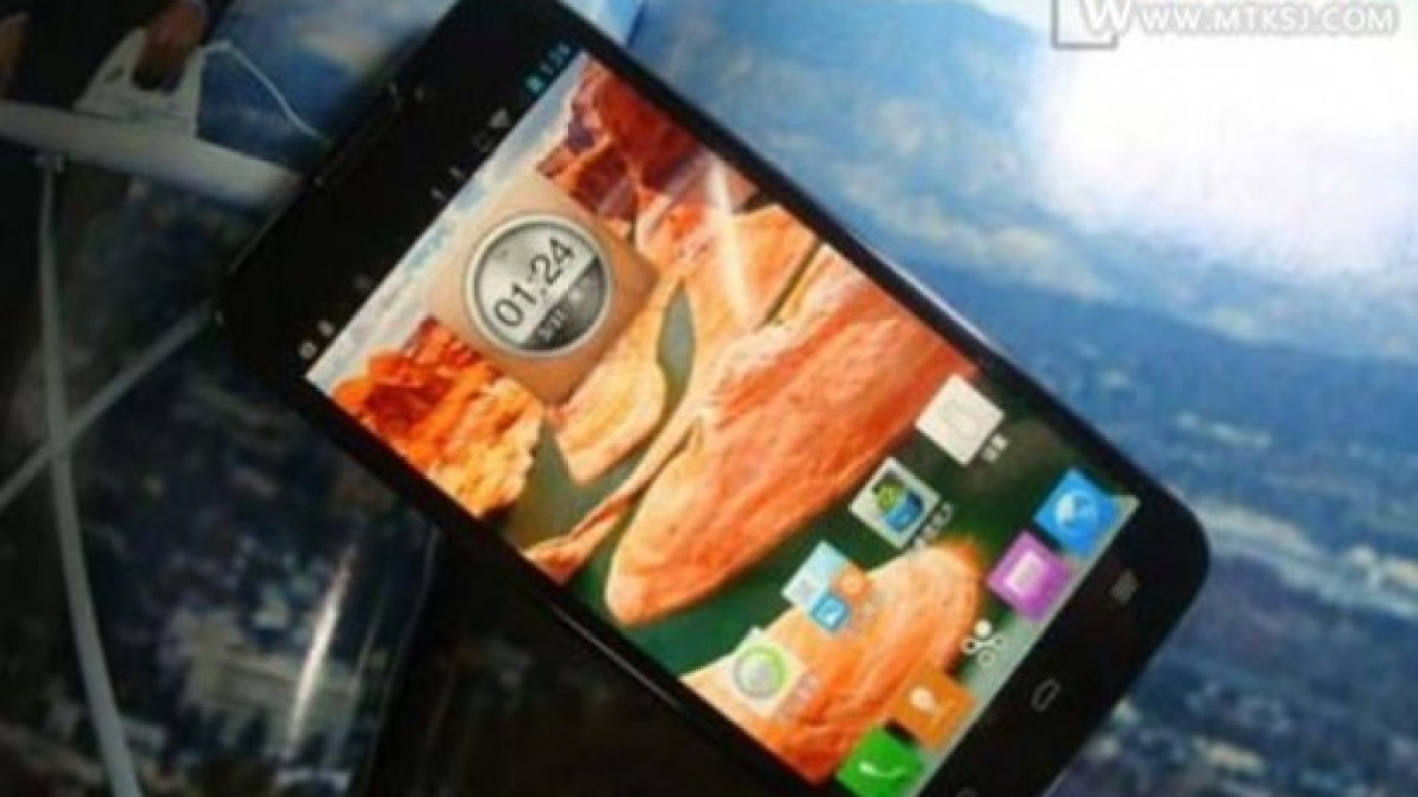 ZTE U935, un mobile Full-HD et Quad-Core à 185 euros en Chine
