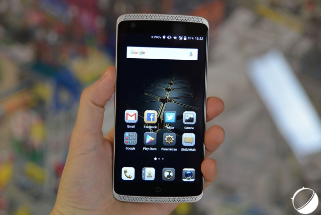 Test smartphones 2015 : tous nos tests et prises en main de smartphones ...