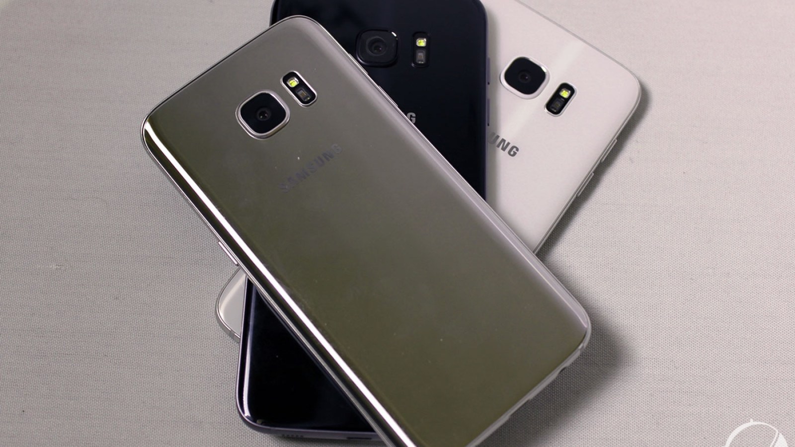 Les Samsung Galaxy S7 et S7 edge sont officiels : leurs ...