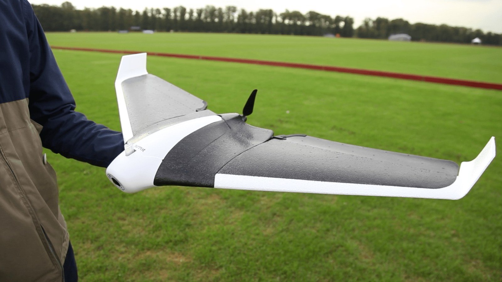 🔥 Bon plan Black Friday : Le Parrot Disco à 899 euros chez Amazon ...