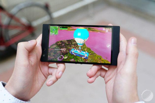 Test smartphones 2018 : tous nos tests et prises en main de smartphones ...