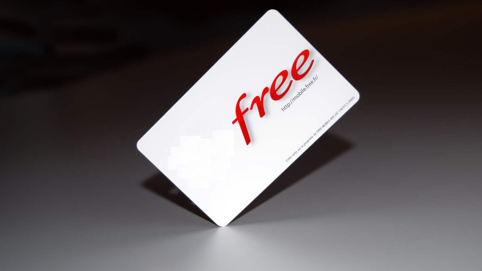 Free propose désormais une offre à 5 euros avec appels illimités et 1 ...