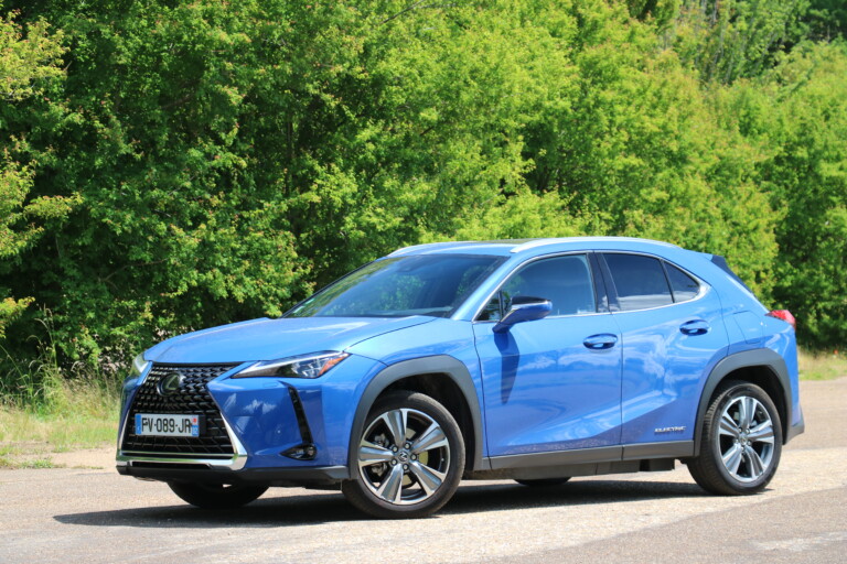 Essai Lexus UX 300e : notre avis complet - Voitures - Frandroid
