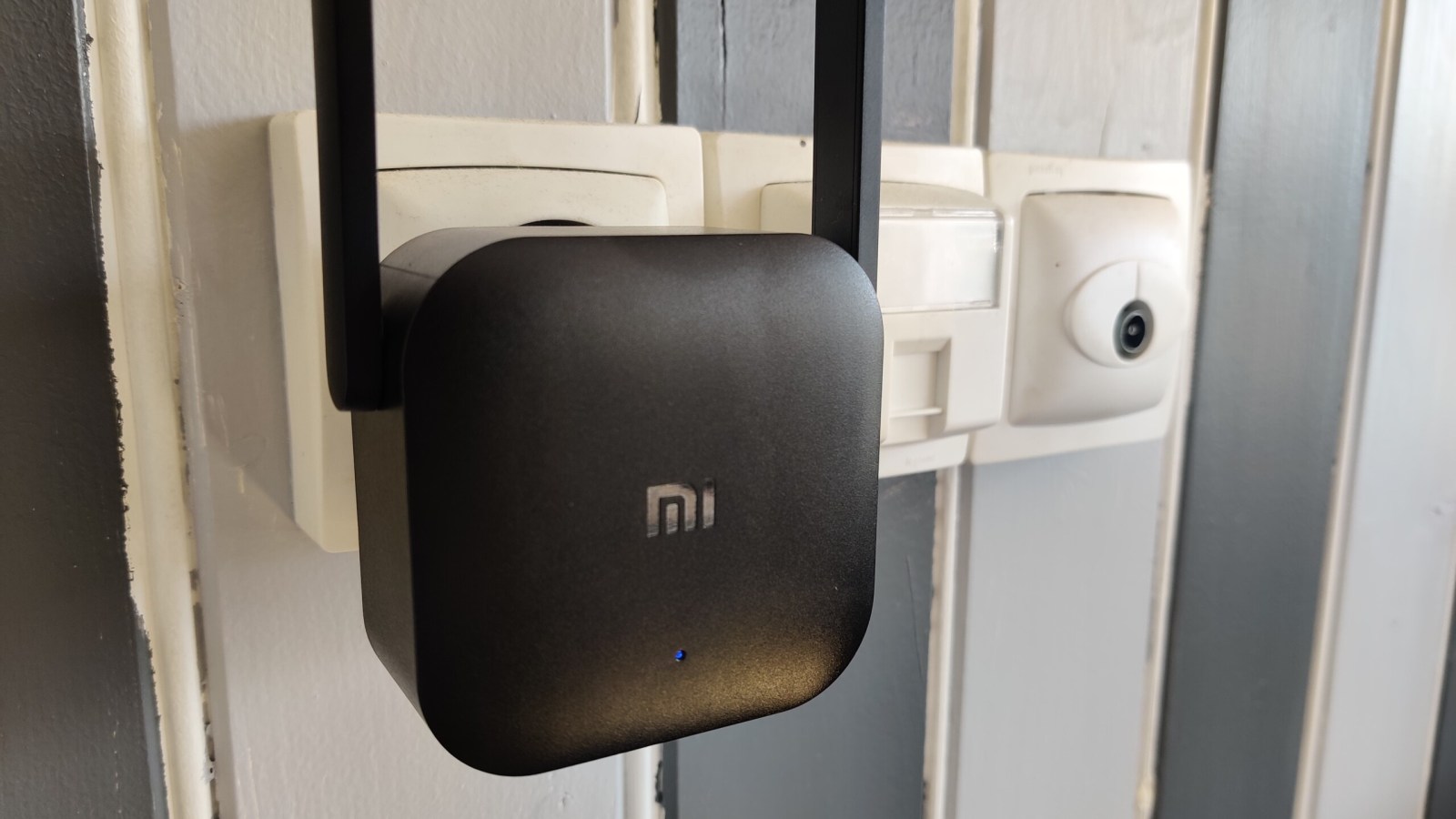 Déjà abordable, le répéteur Wi-Fi de Xiaomi atteint un prix ...