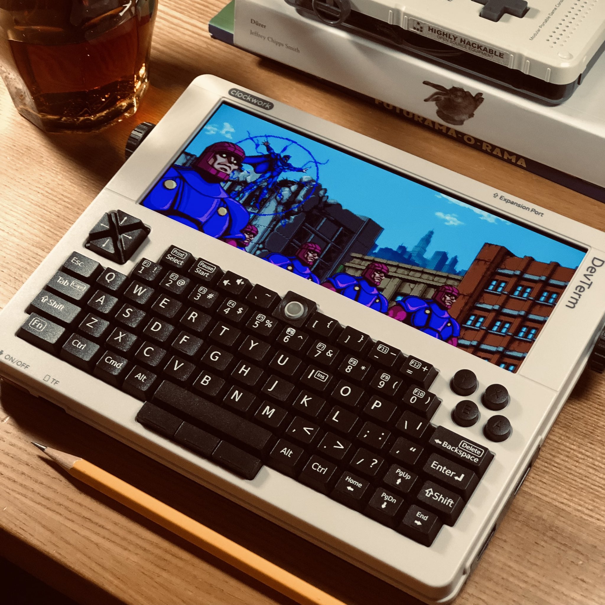 Clockwork DevTerm : un mini PC à base de Raspberry Pi CM3 avec une imprimante thermique