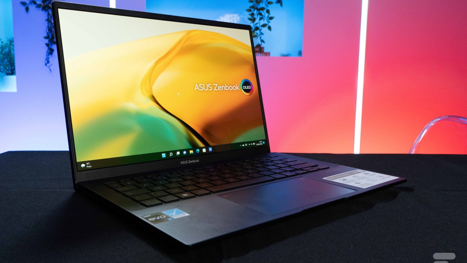 Asus Zenbook 14 OLED : cet ultrabook premium avec écran 2.8K est bradé ...