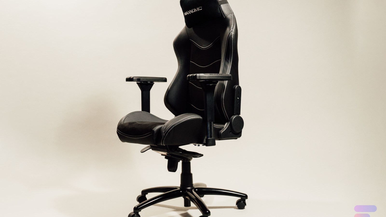 Test du Maxnomic Dominator Executive : le siège qui veut jouer au ...