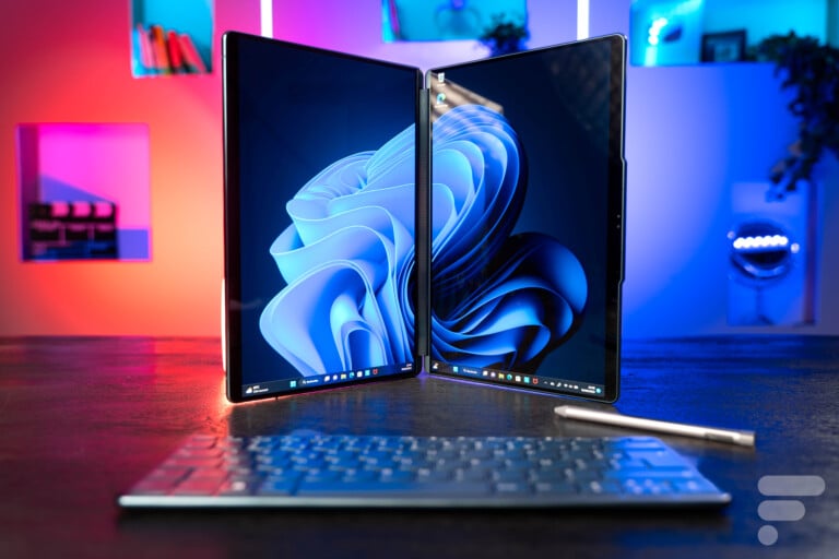 Lenovo dévoile le premier PC portable à écran pliable du monde