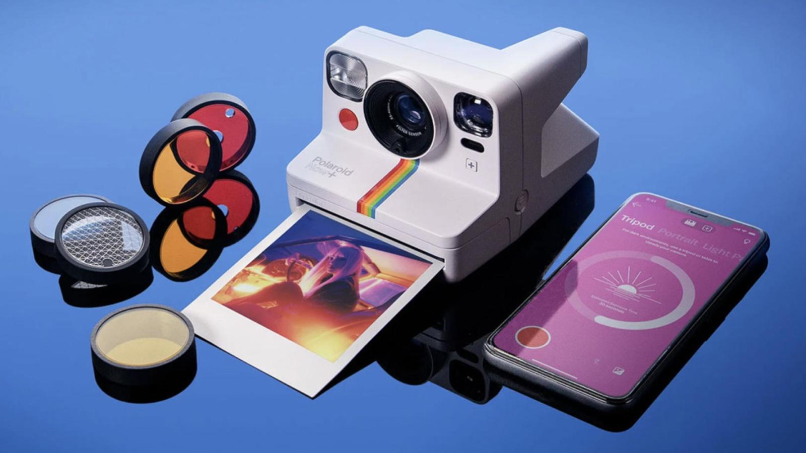 Idéal à mettre sous le sapin, le Polaroid Now+ profite d'une remise de ...