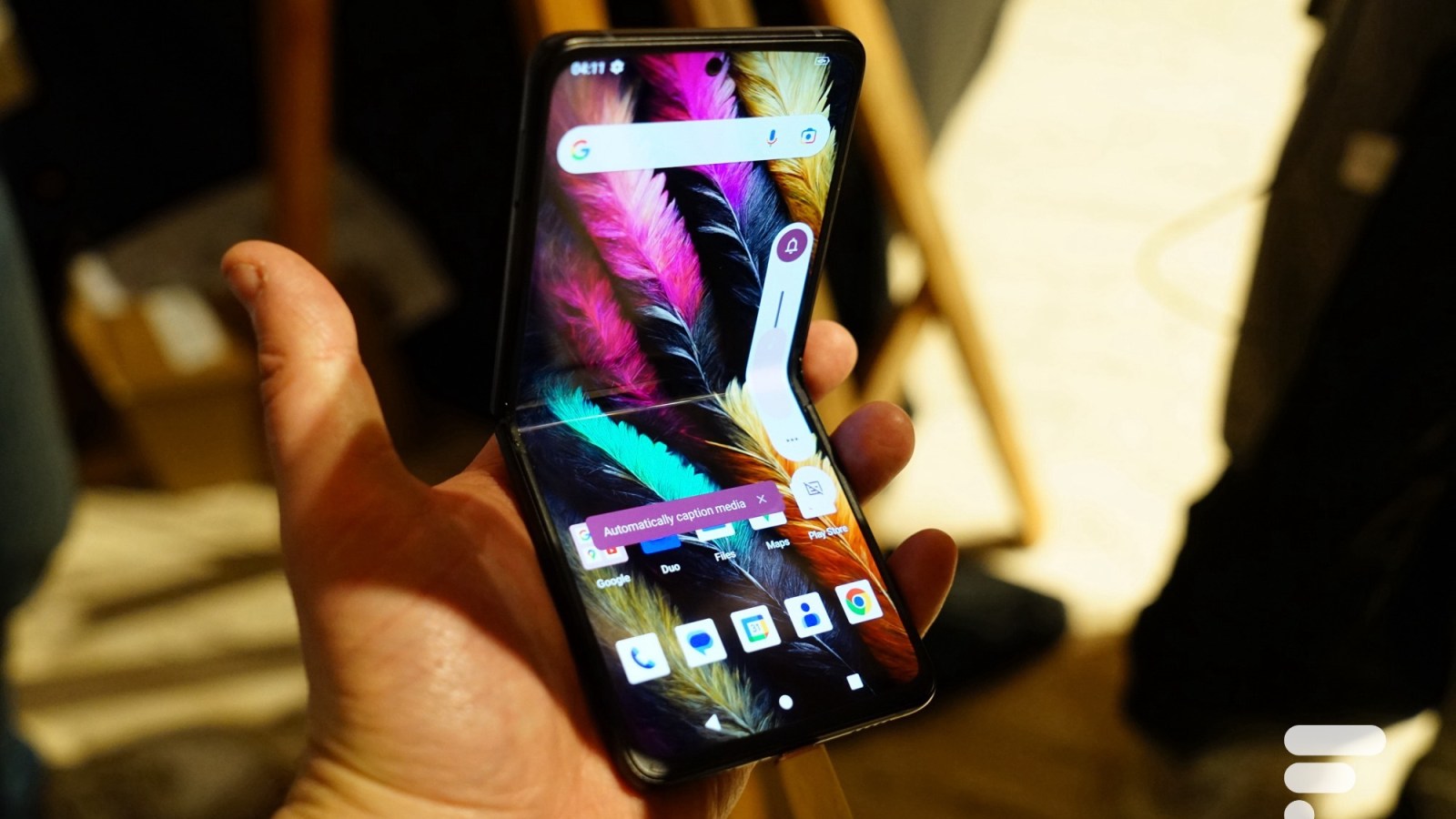 Un smartphone pliable deux fois moins cher qu'un Galaxy Z Flip 5, mais avec des compromis