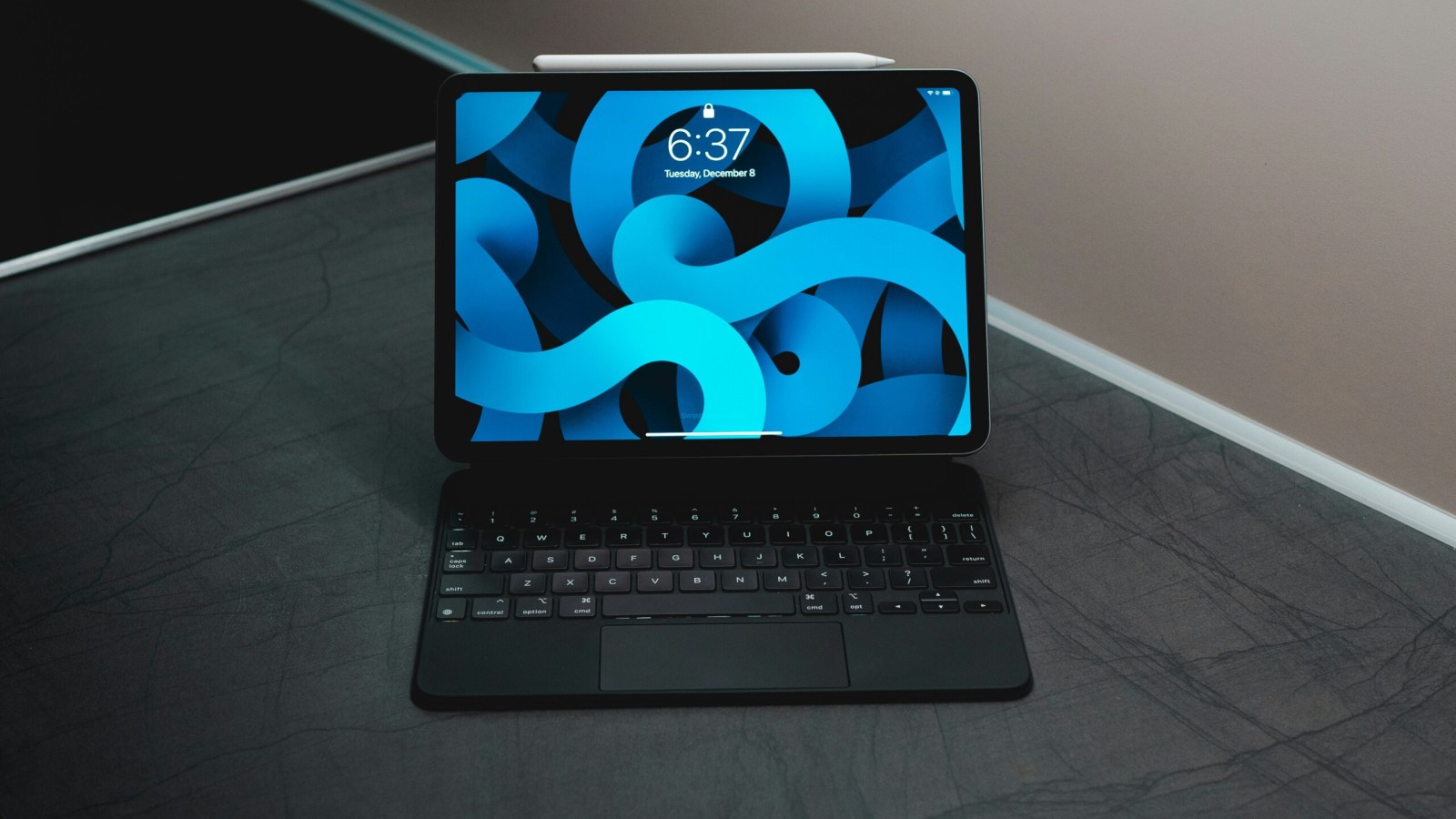 iPad Pro Oled : l'écran mérite bien un petit coup de polish, mais rien ...