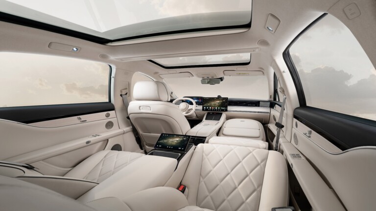 DS N°8 : voici l’intérieur de la nouvelle voiture électrique française ...