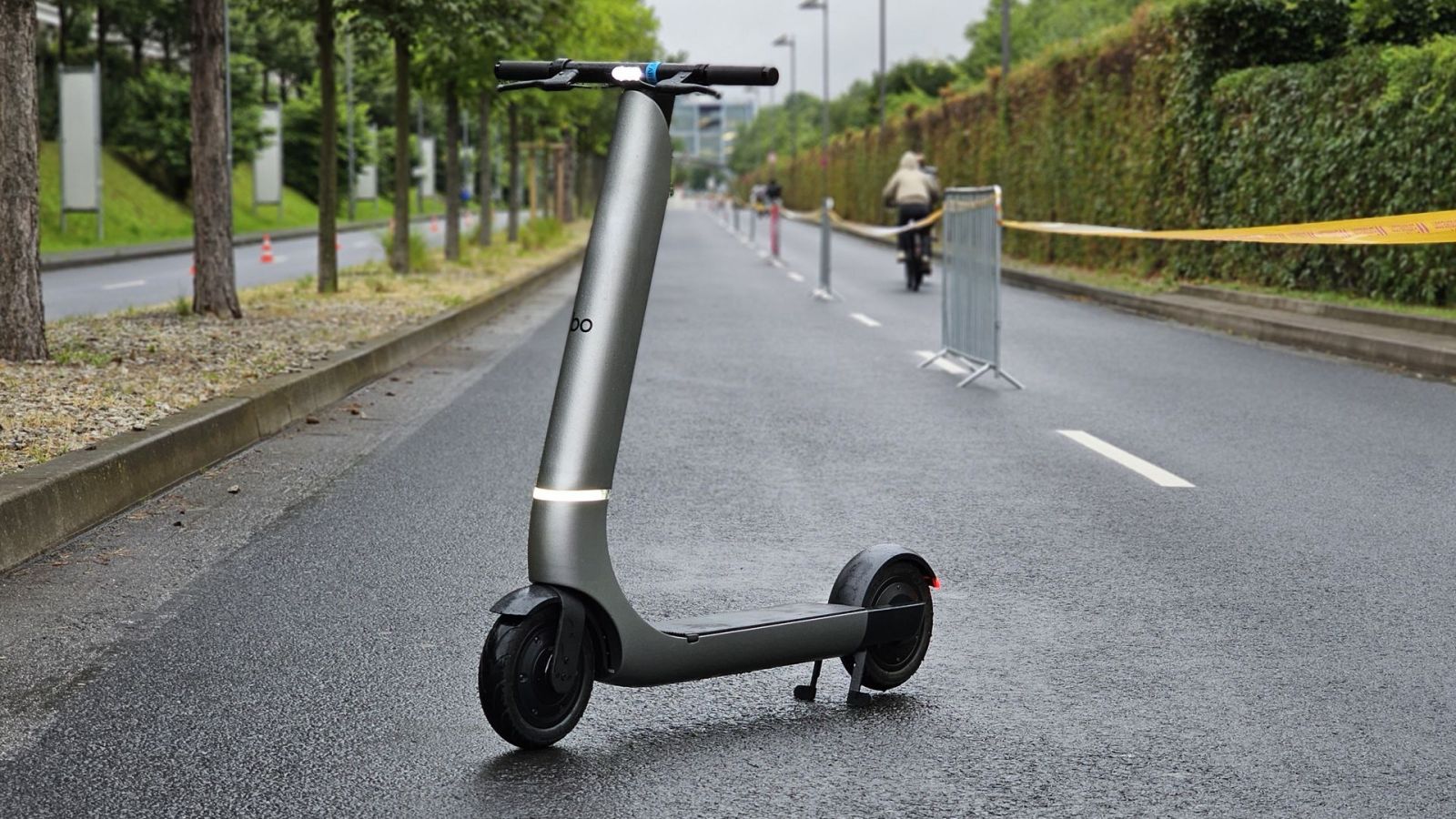 On a roulé avec cette trottinette électrique ultra futuriste et ultra ...