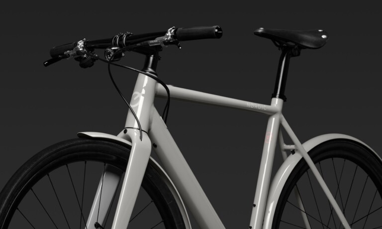 Ce « vélo électrique » avec side-car joue à fond la carte du vintage