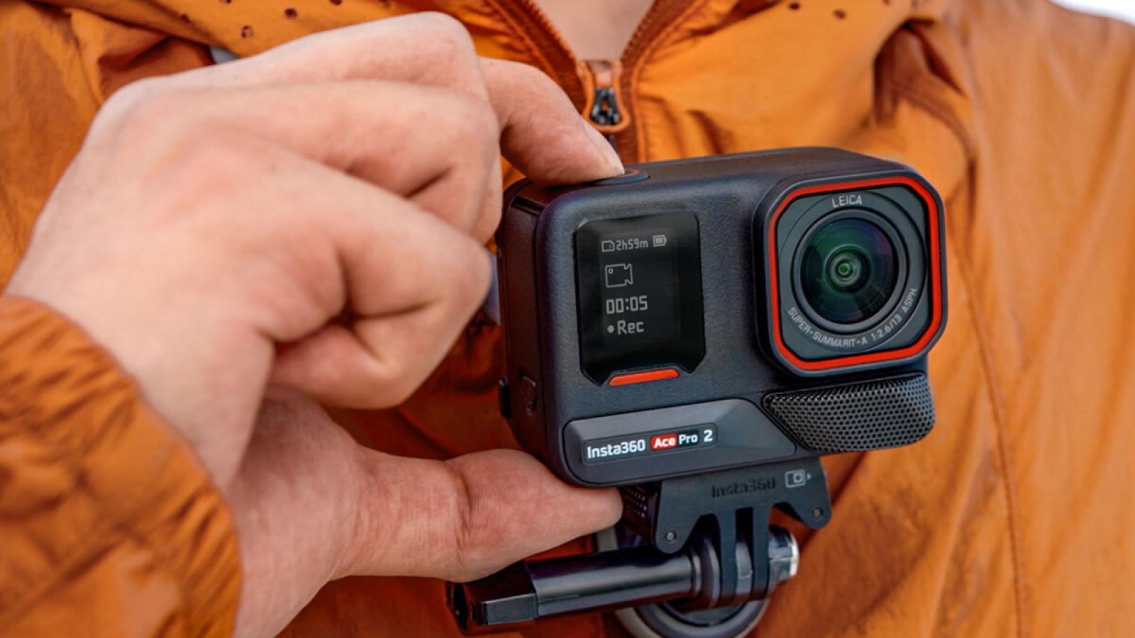 Ce constructeur s'attaque à GoPro et DJI avec une action cam 8K ...