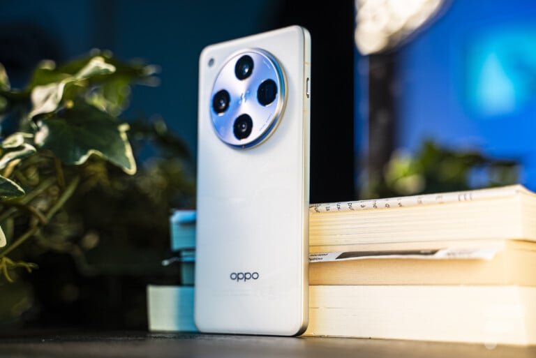 Oppo va bientôt présenter son R11s, un nouveau borderless