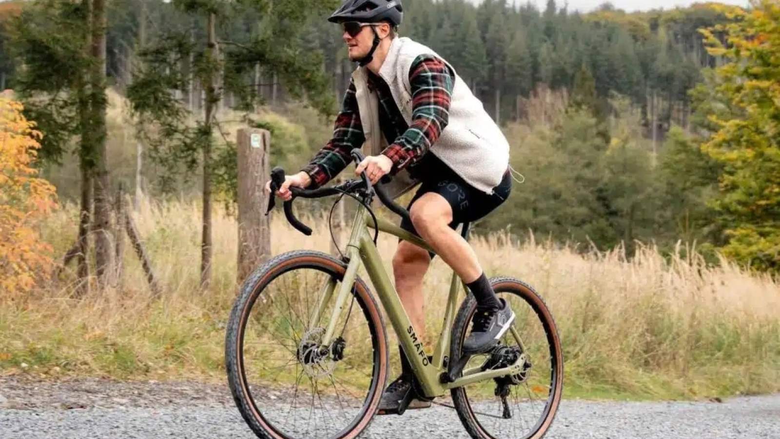 Ce vélo est la preuve qu’un gravel électrique peut être pas cher et ...