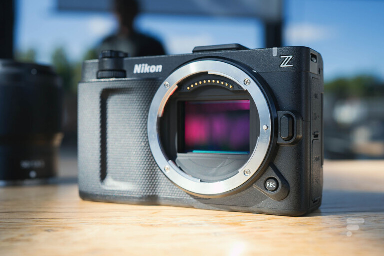 Nikon ZR : meilleur prix, fiche technique et actualité — Appareils ...