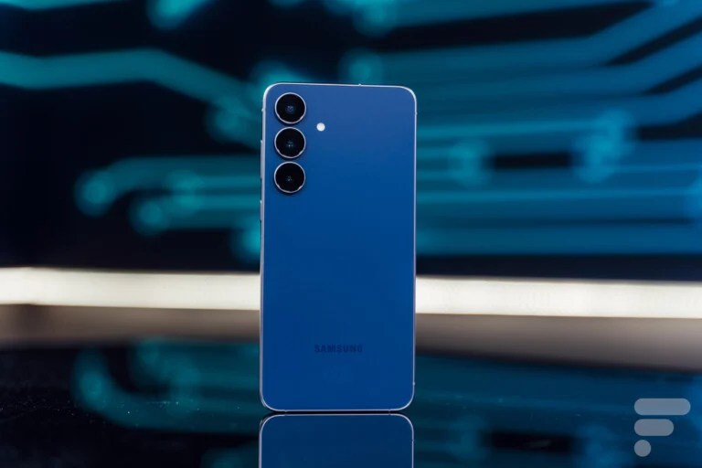 Test smartphones 2025 : tous nos tests et prises en main de smartphones ...