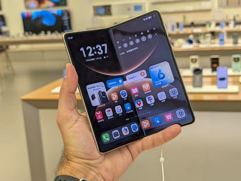Test smartphones 2025 : tous nos tests et prises en main de smartphones ...