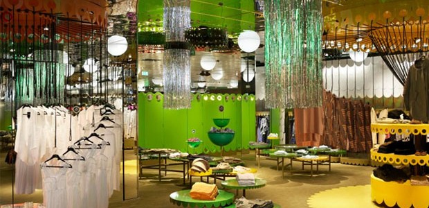 Monki arrive à Paris