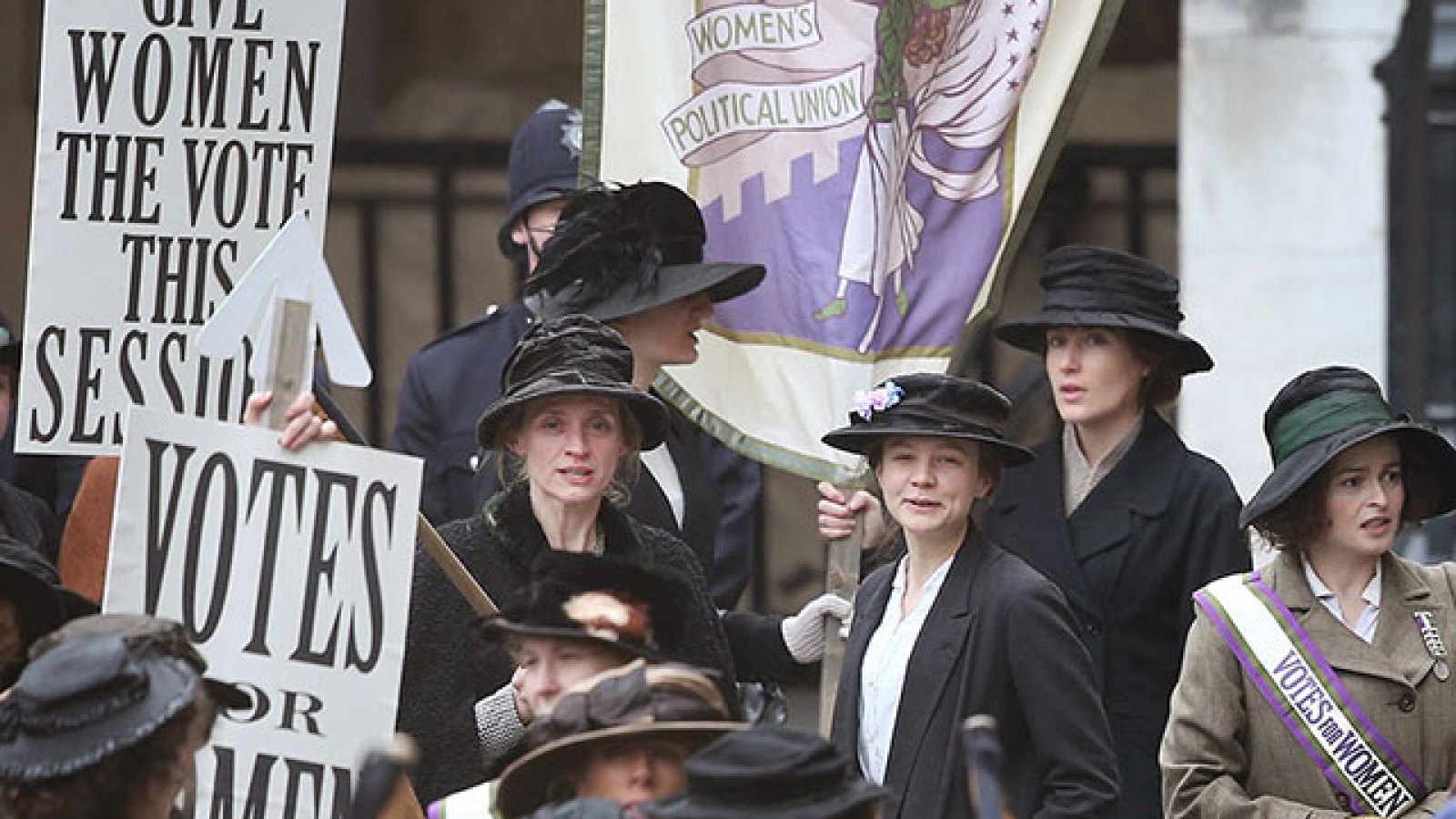 Le film « Suffragette » a de nouvelles affiches fort chouettes ...