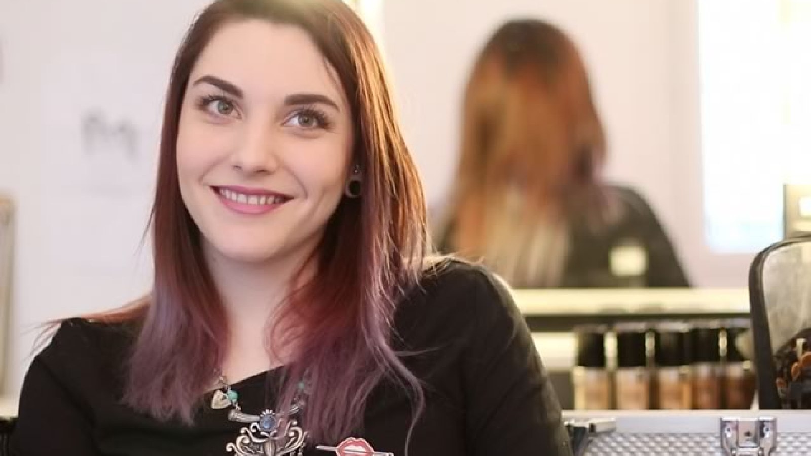 La Make Up For Ever Academy sublime les madmoiZelles en vidéo ...