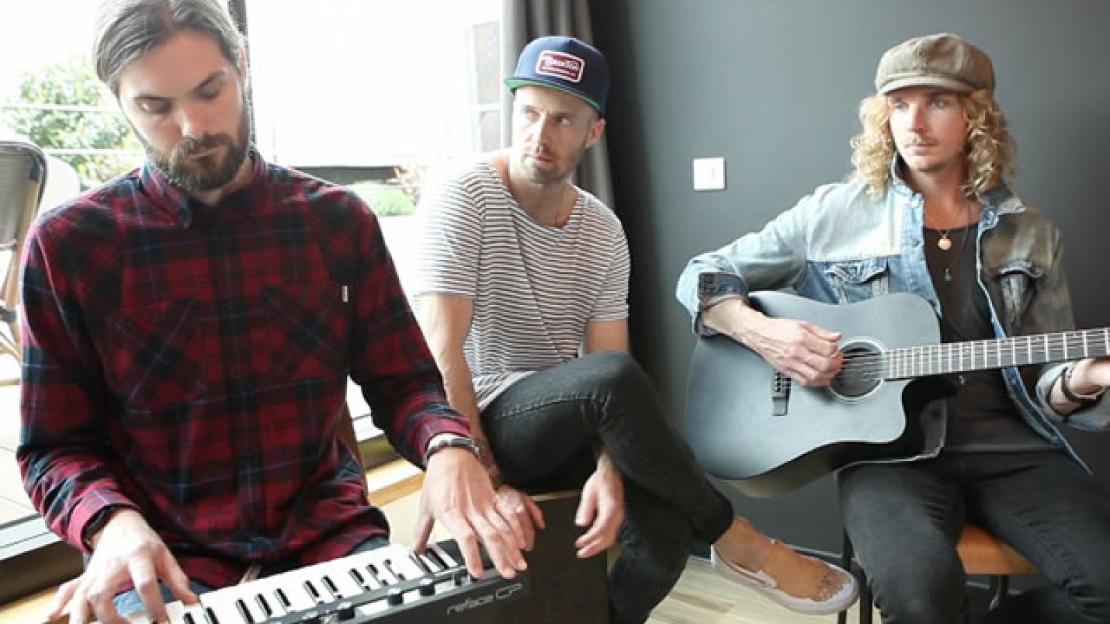 Les Sunset Sons interprètent « Remember », un titre plein de soleil et de surf - Madmoizelle