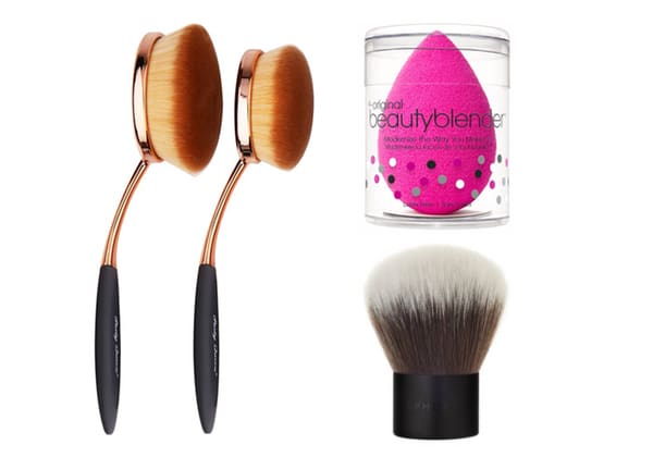 Quels pinceaux à maquillage choisir quand on débute