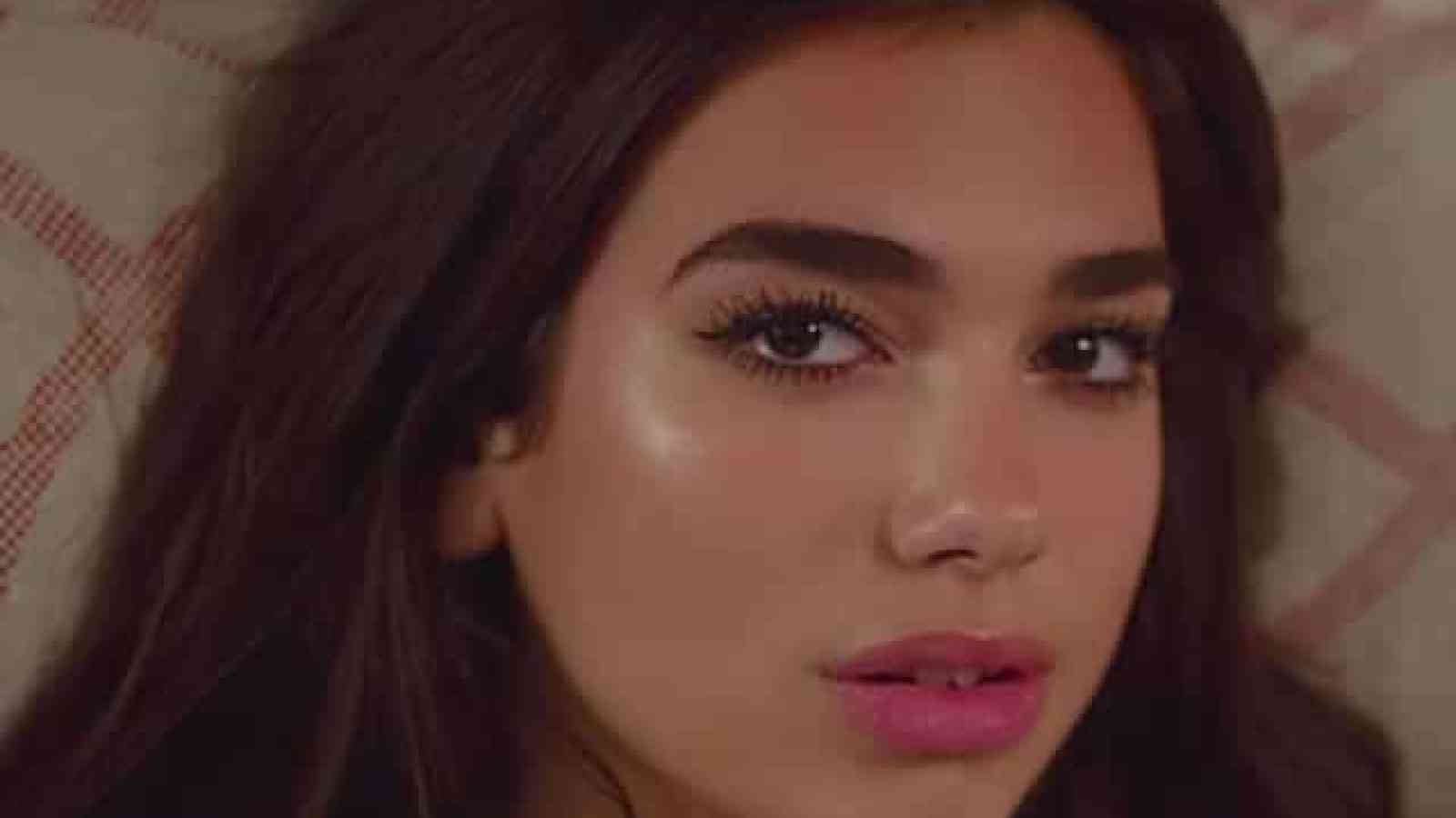 Nyden collaborera avec Dua Lipa sur une collection de vêtements