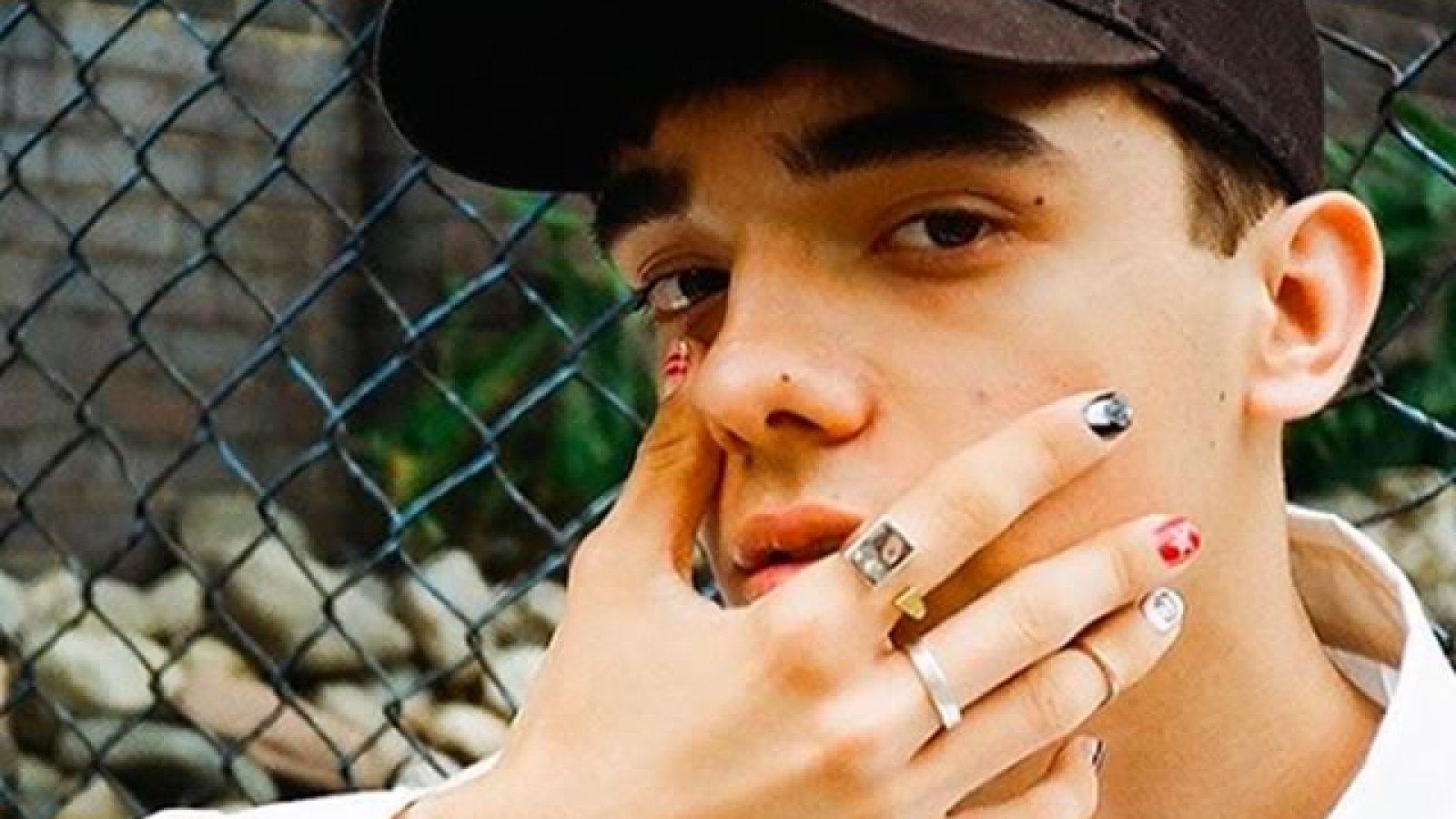 Manucure pour homme : le compte Instagram des mecs à vernis à ongles