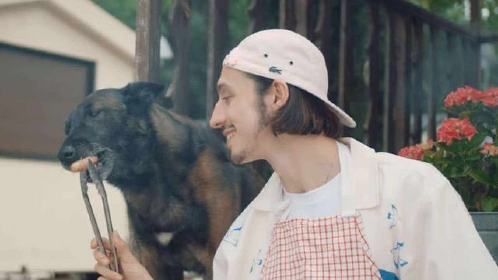 Soleil de Roméo Elvis : le clip est sorti — madmoiZelle.com