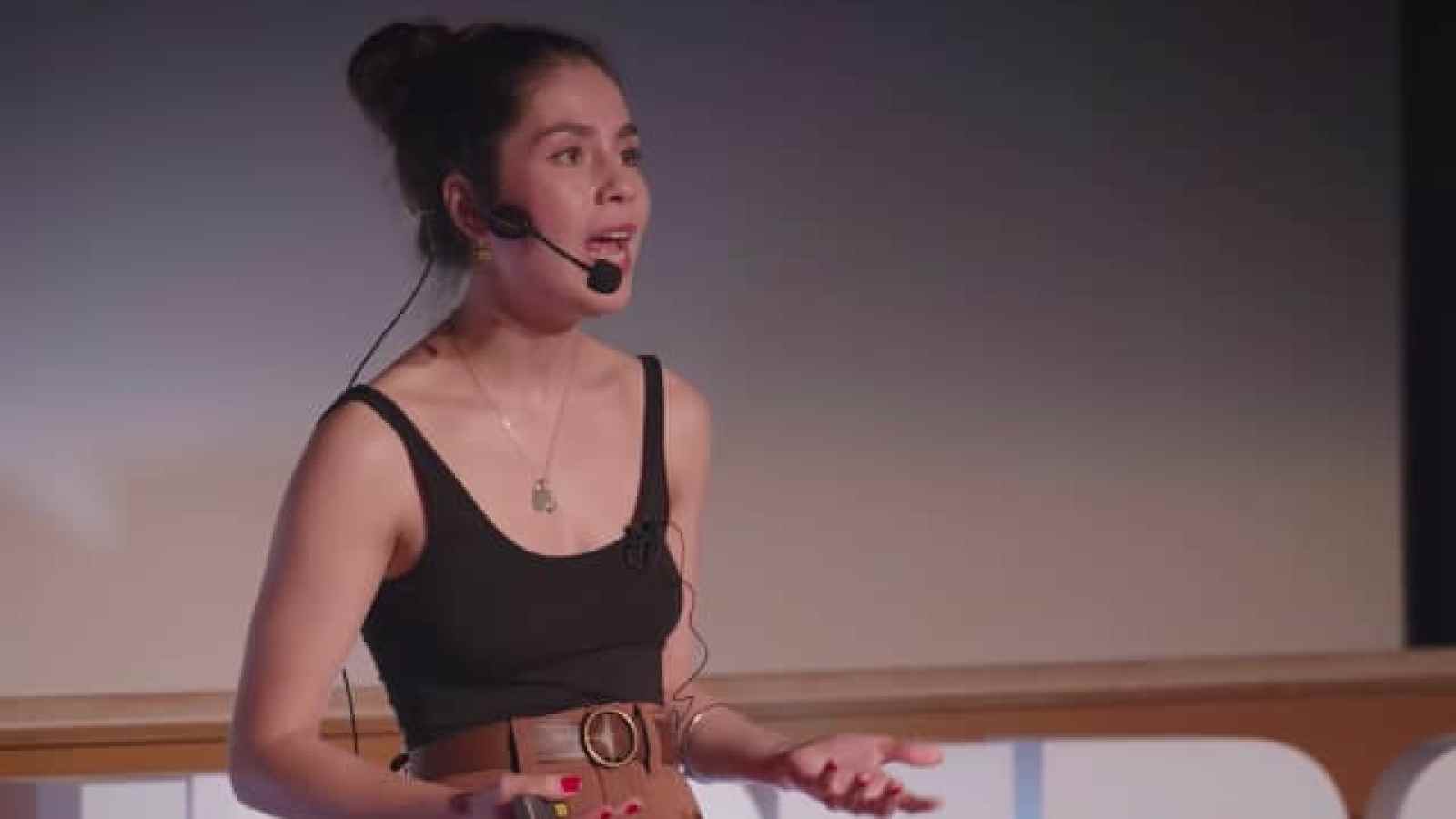 Charlie Danger parle de la rivalité féminine dans un TED Talk incroyable