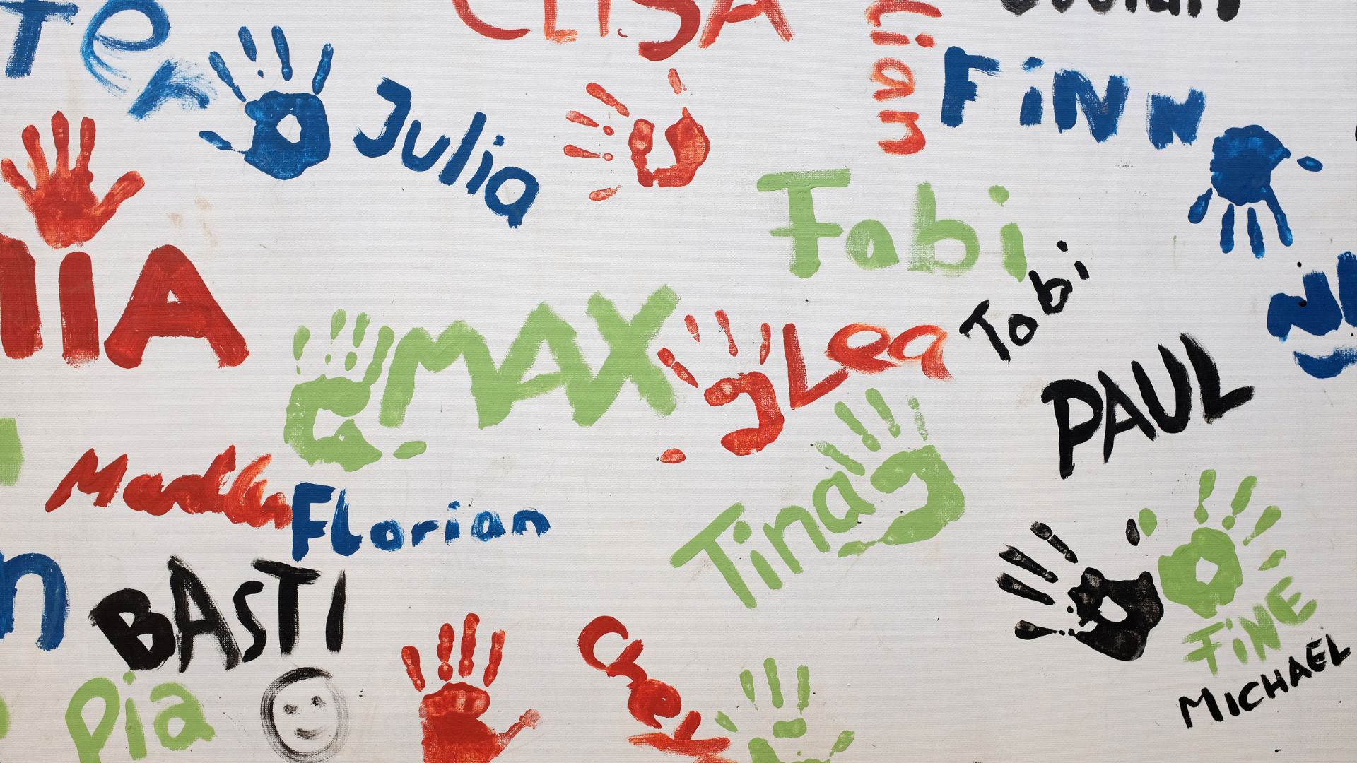 Prénom mixte : 20 idées pour sortir du rose et du bleu - Madmoizelle