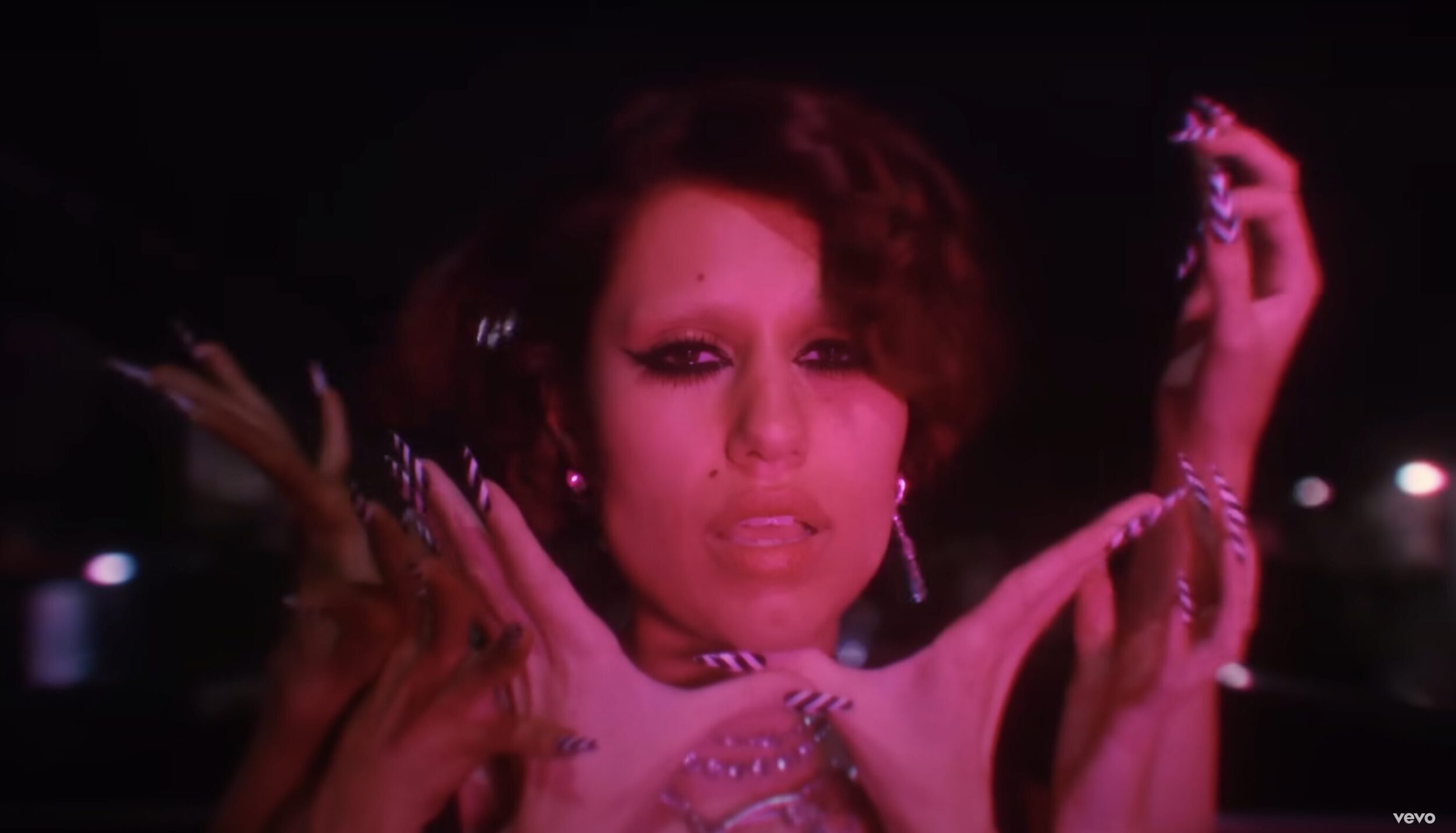 Qui est Raye, la chanteuse qui a tout raflé aux Brit Awards avant de ...