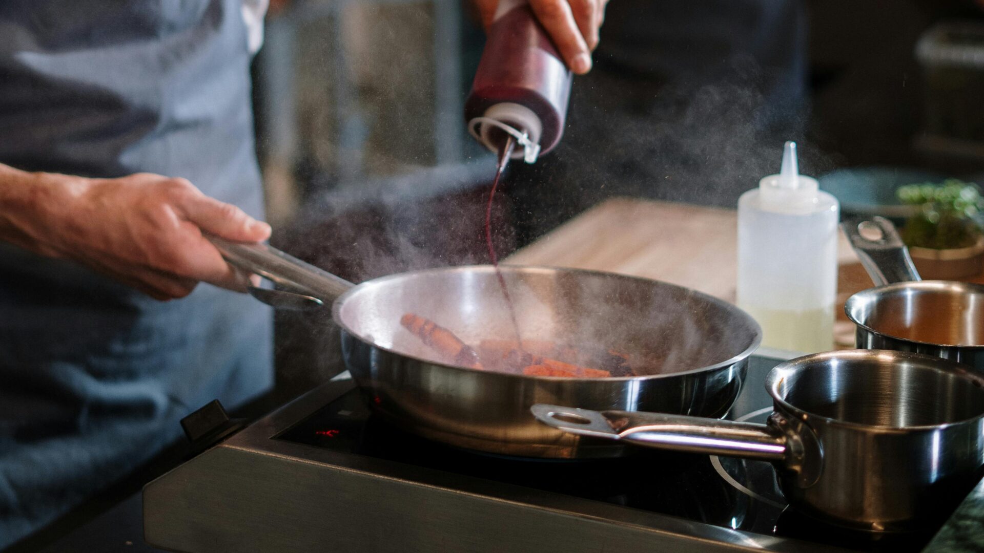 PFAS : quelle est la meilleure alternative aux poêles au Teflon ...