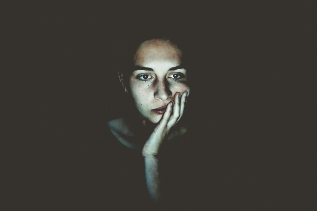 Comment demander aux gens de se taire : 6 méthodes efficaces