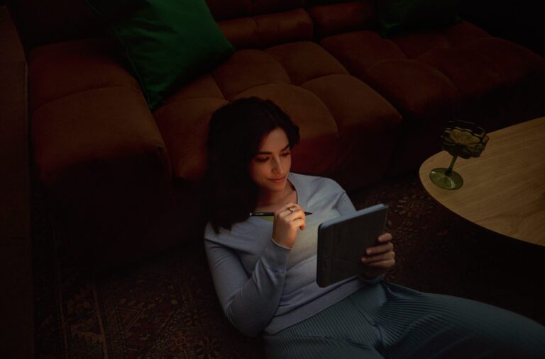 Qui est Raye, la chanteuse qui a tout raflé aux Brit Awards avant de ...