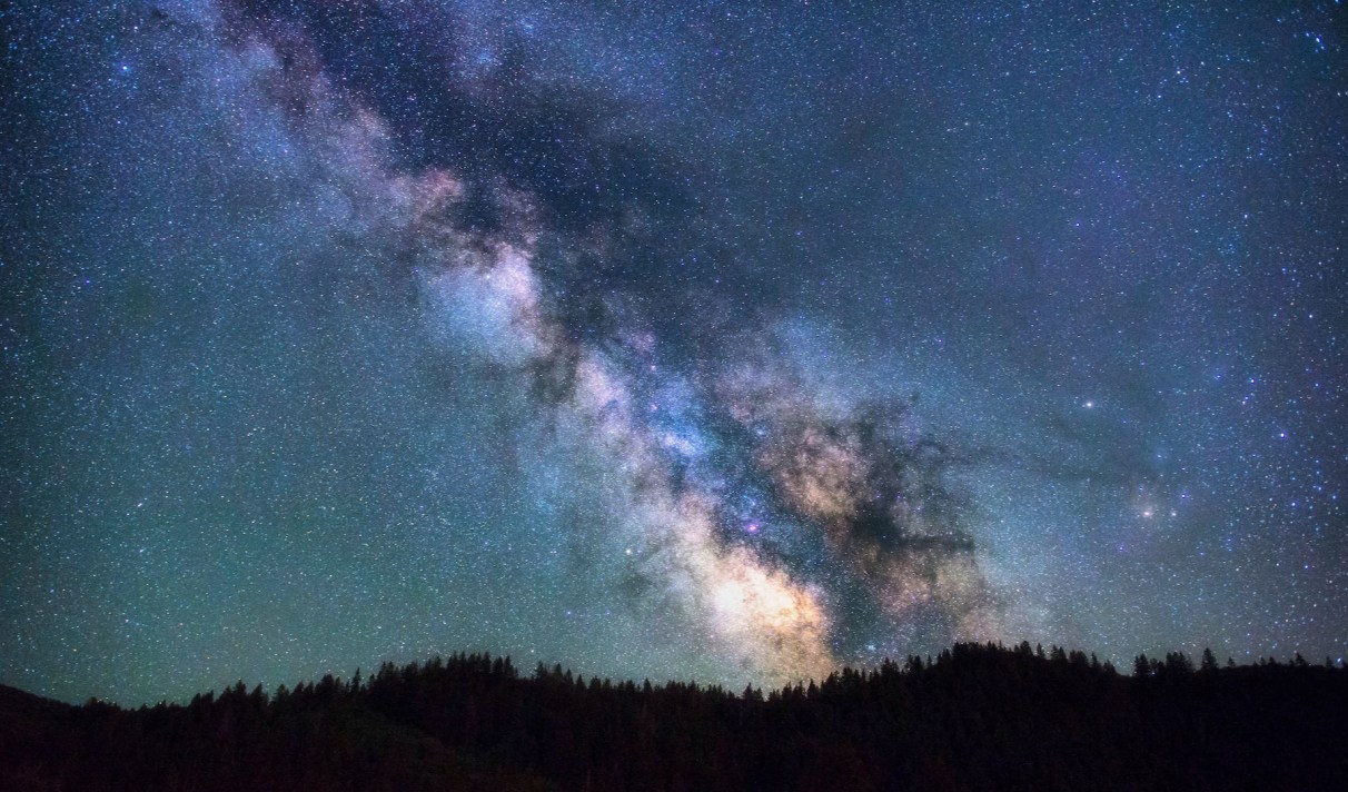Notre Voie lactée doit sa forme actuelle à une galaxie naine qu'elle a ...