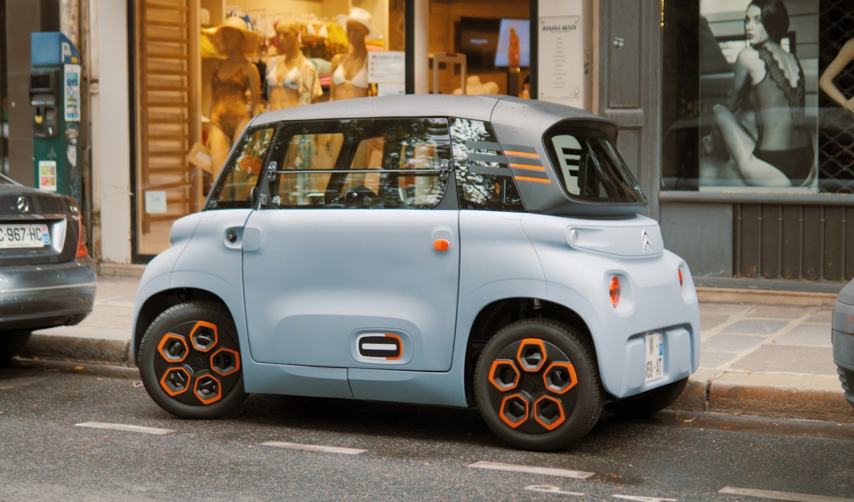 On a essayé la Citroën Ami : arrêtez de vous moquer, c'est le futur de ...