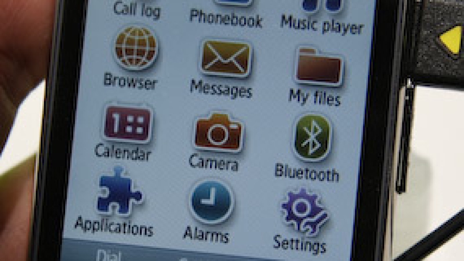 Samsung lance son mobile tactile Player Style (F480) en France - Numerama