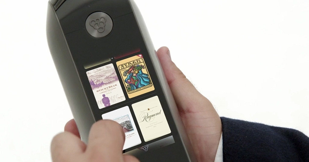 Kuvée, une bouteille de vin connectée avec écran tactile - Numerama