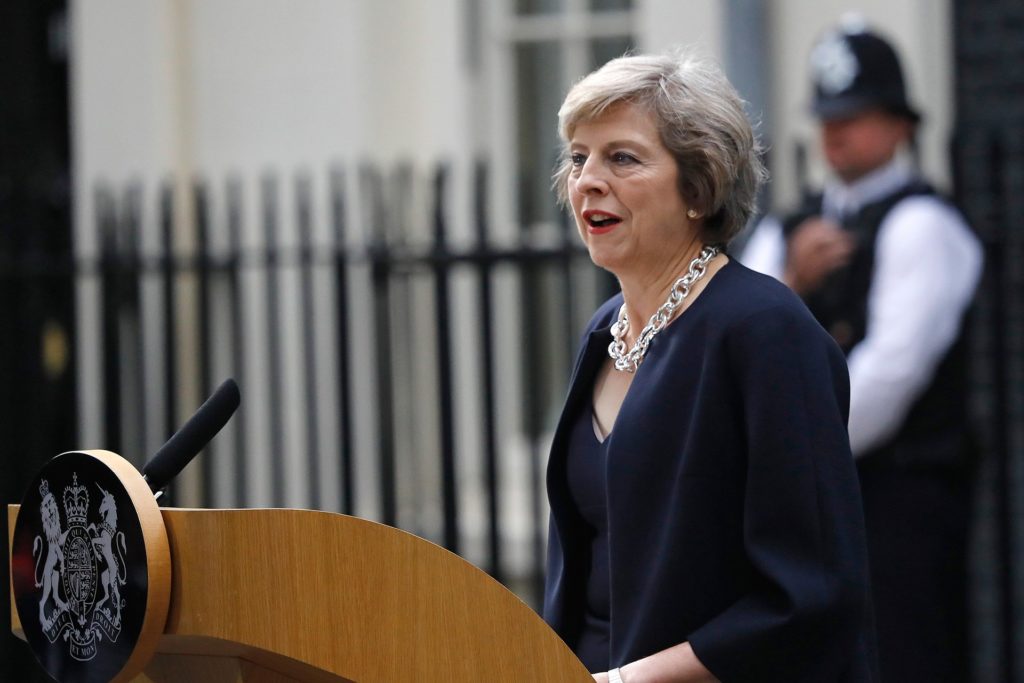 La diplomatie russe en 140 signes : Pepe the frog pour Theresa May, un ...