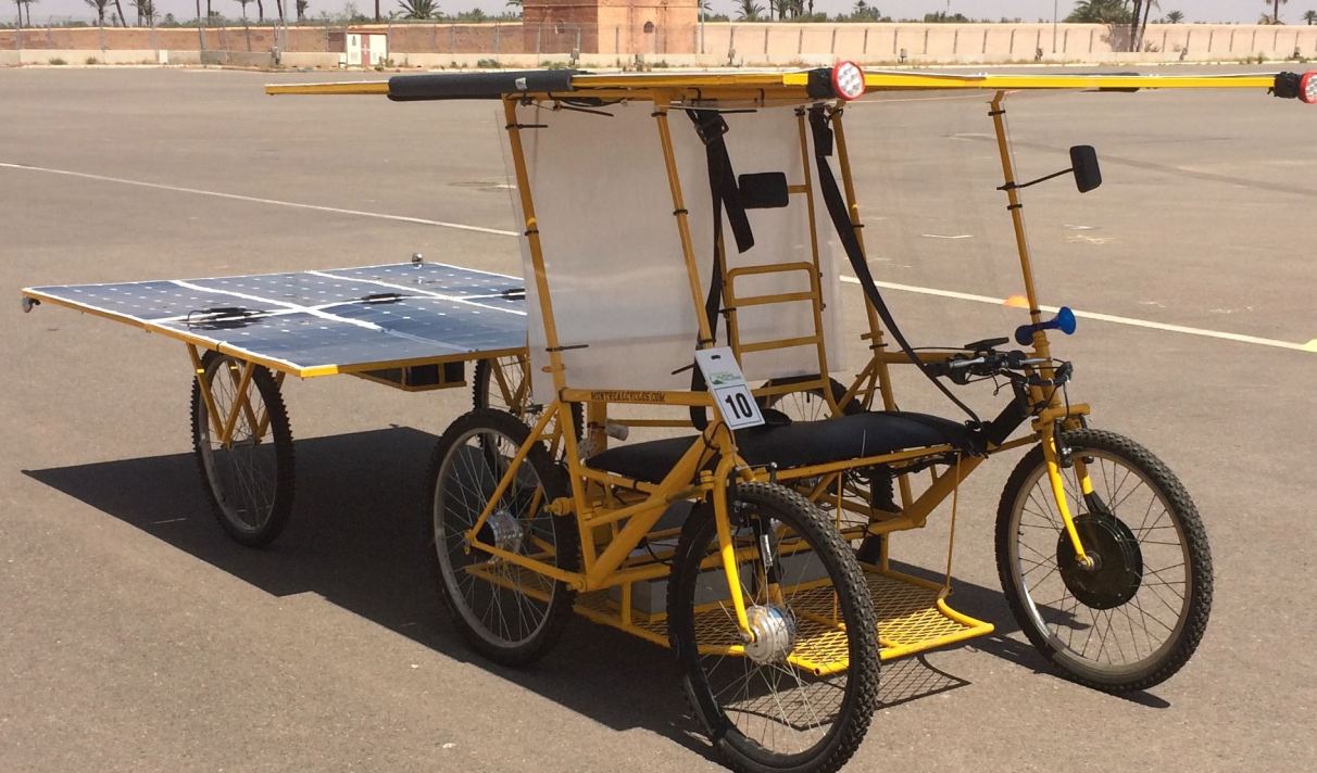 Des vélos solaires pour faciliter l'accès à l'eau et l'électricité au Kenya