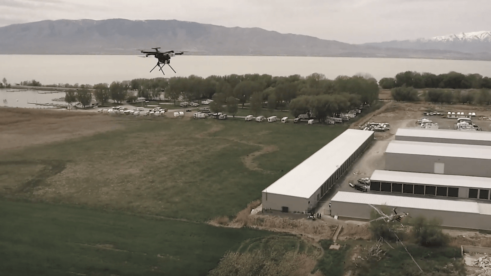 Comment lutter contre les drones parasites ? Avec d'autres drones ...