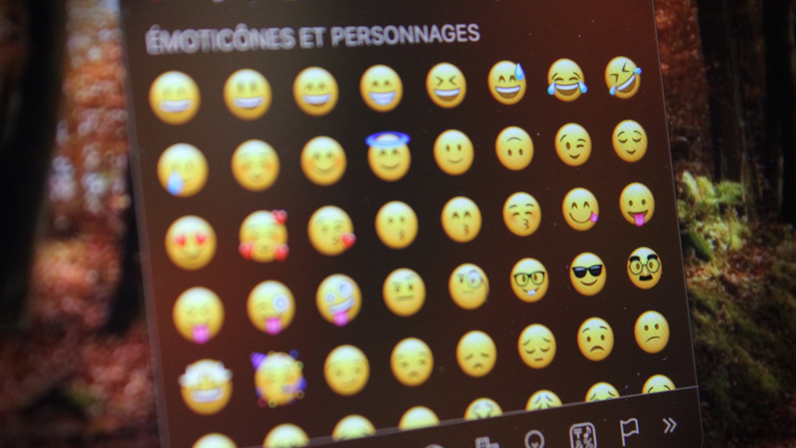 Apprenez ces raccourcis clavier tout bêtes pour écrire des emojis sur ...